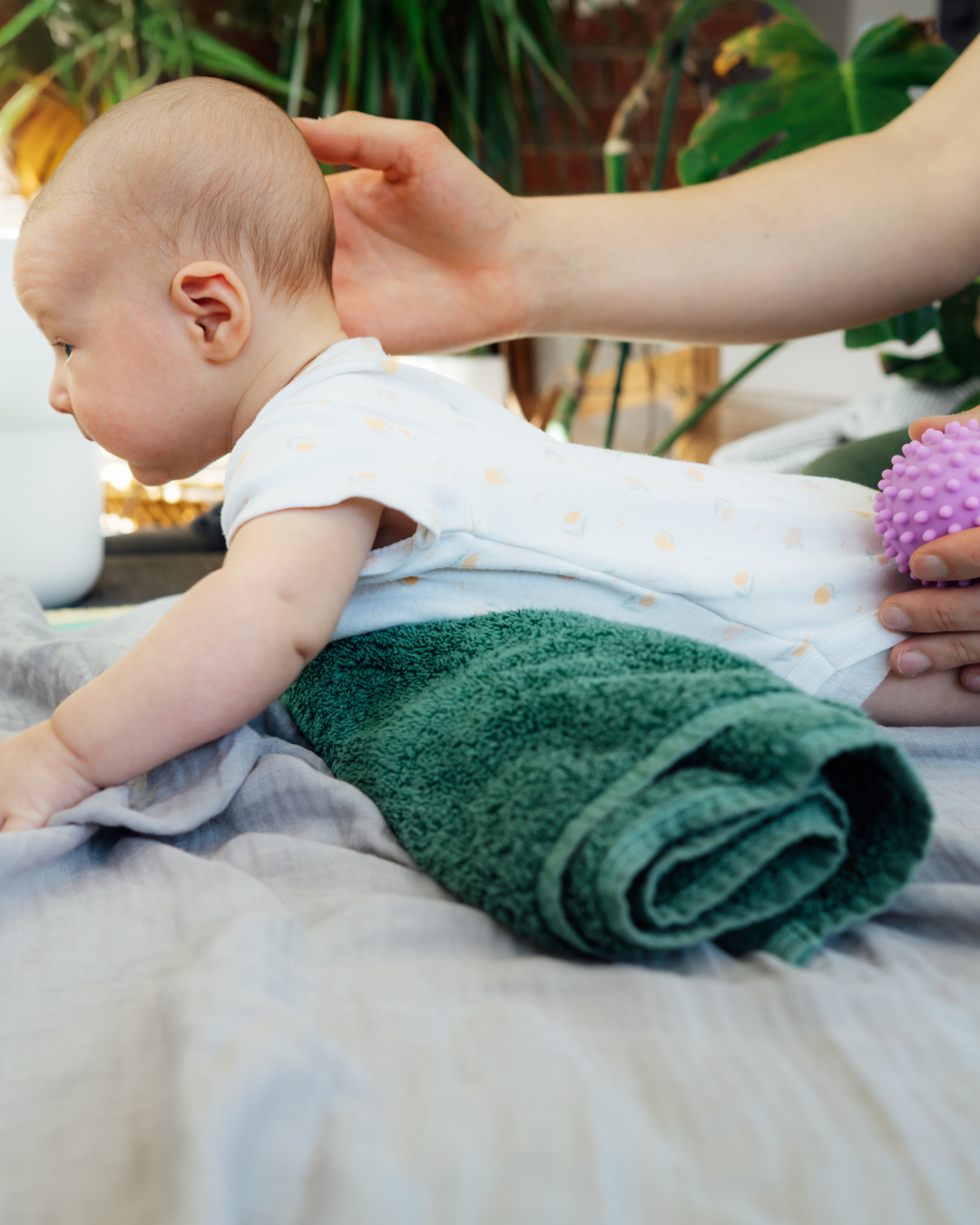 Gentle Infant Massage for Baby, Bonding, Sleep, and You – Little Kooma